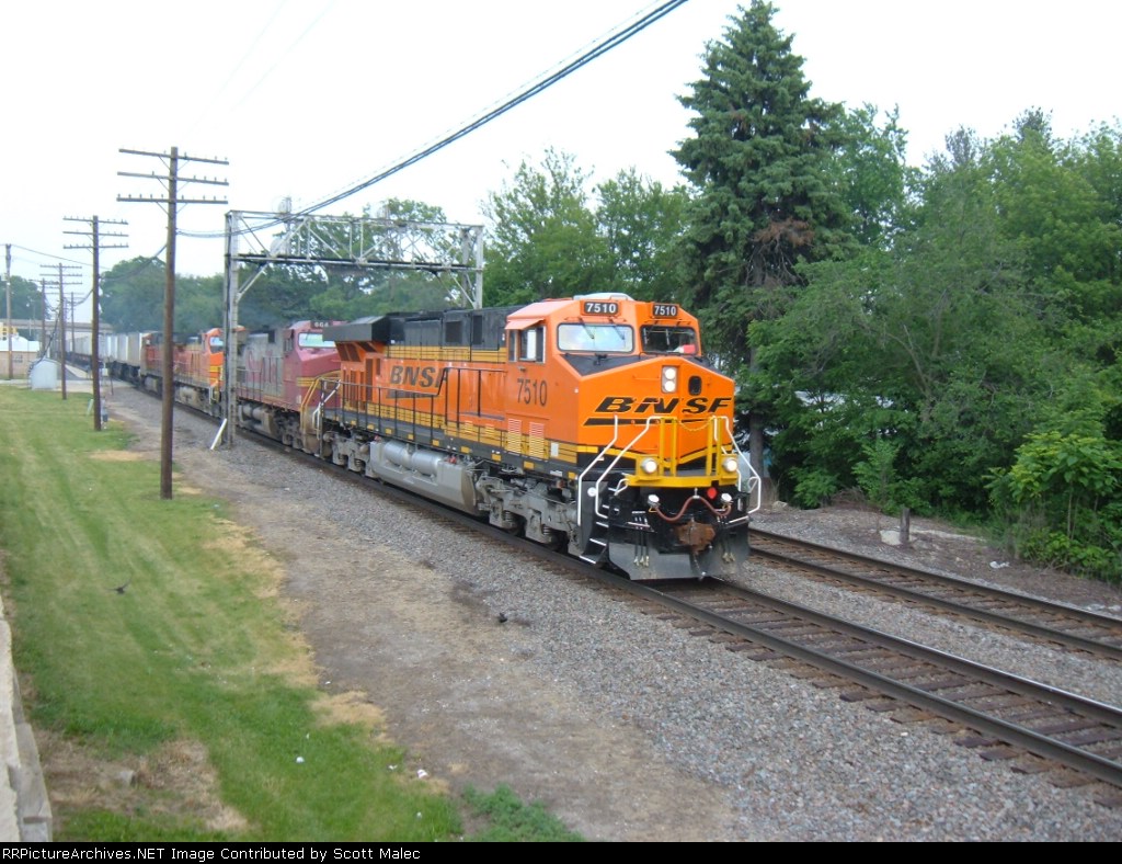BNSF 7510, 664 & 5462